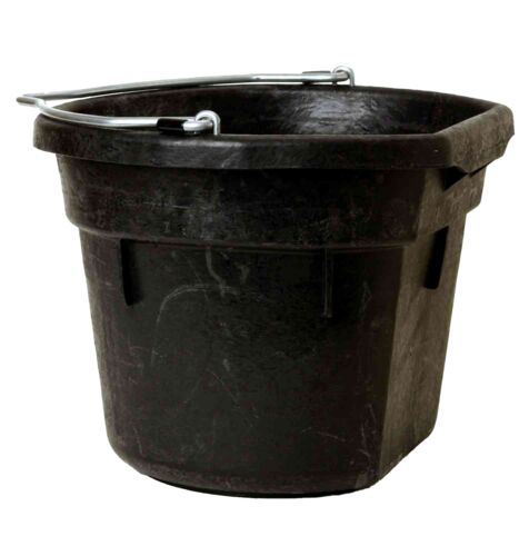 Little Giant 18 Quart Rubber Flat Back Bucket