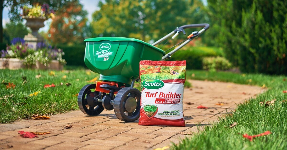 Turf Builder WinterGuard Fall Lawn Food